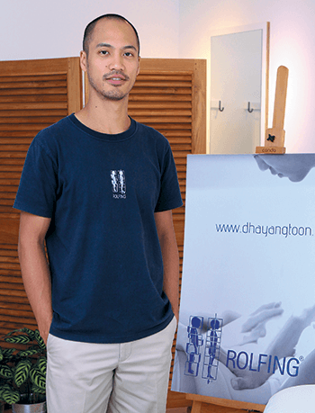 Alleviating pain and discomfort with Rolfing